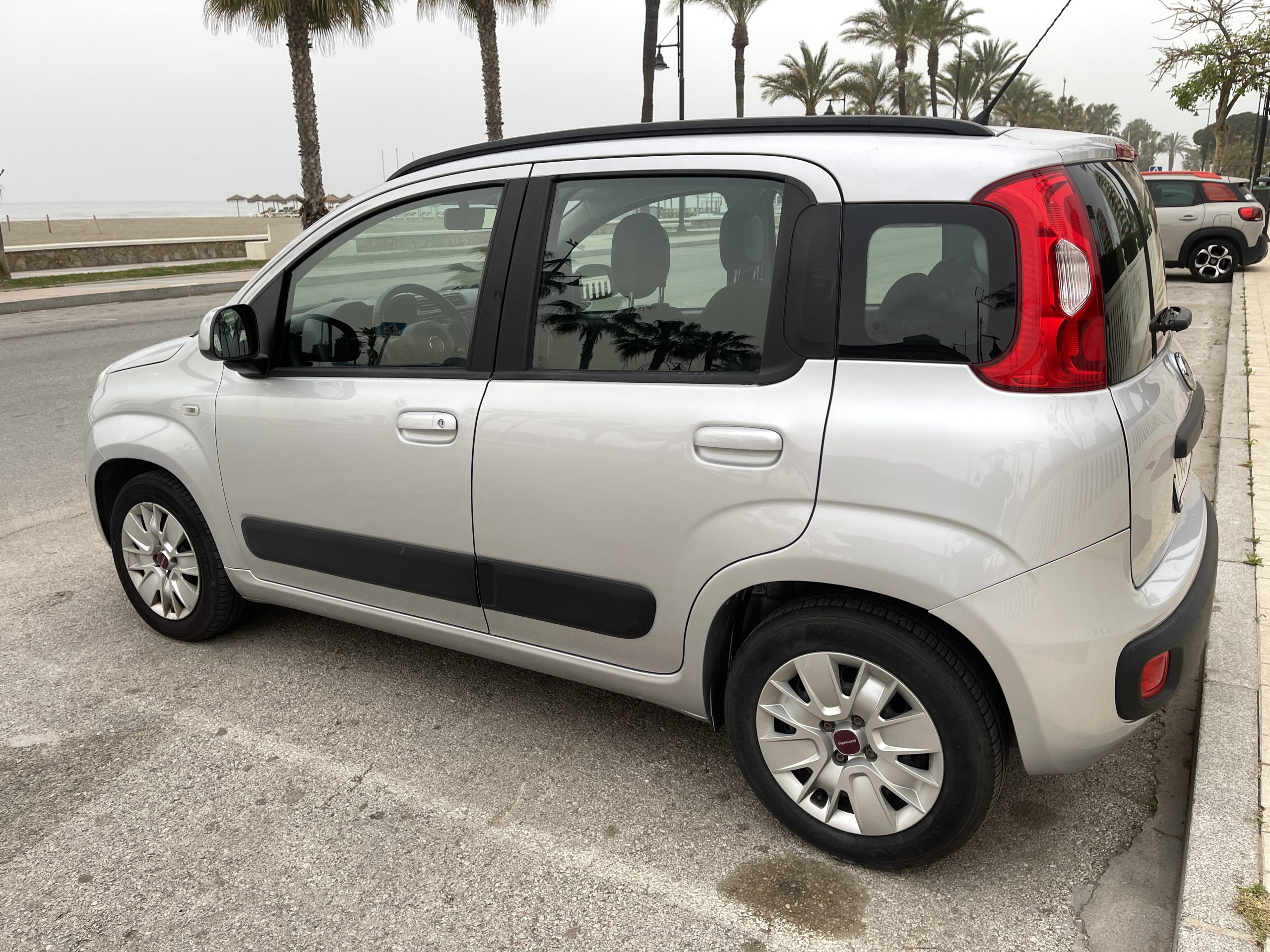 FIAT Panda 1.2 Lounge 51kW 69CV - Youcar Rent a Car